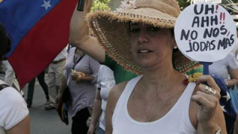 Chávez cierra la cadena de televisión RCTV | Público