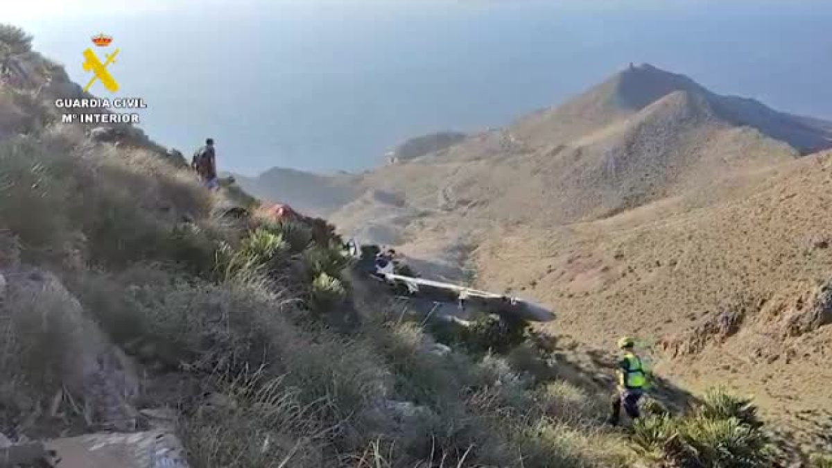 Dos muertos al estrellarse una avioneta en el Cabo de Gata | Público