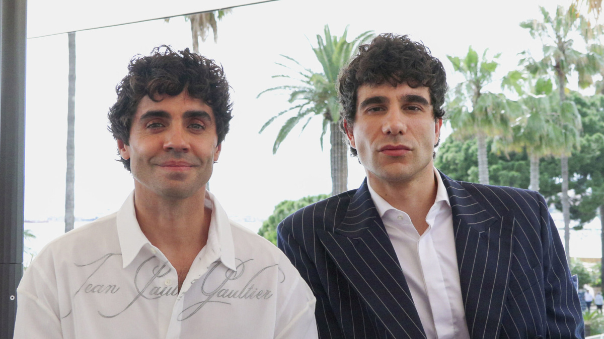 Los Javis exploran la obra inacabada de Lorca en 'La bola negra' | Público