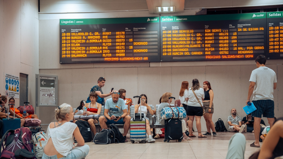 Abono único mensual por 20 euros de Renfe: cómo conseguir los ...
