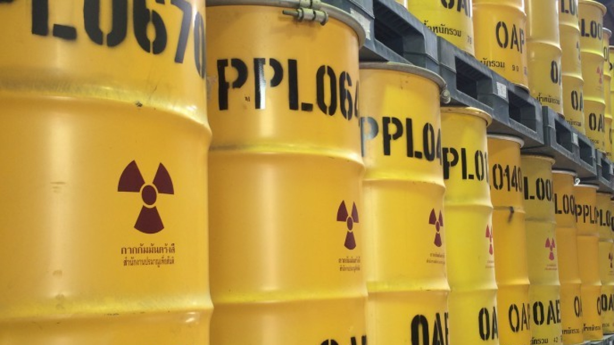 Ellexxaurus leak hope she does not change to implants