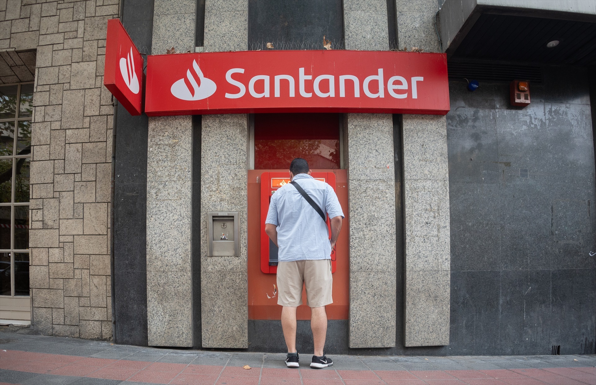 El Santander gana 10.337 millones y logra un resultado récord hasta ...