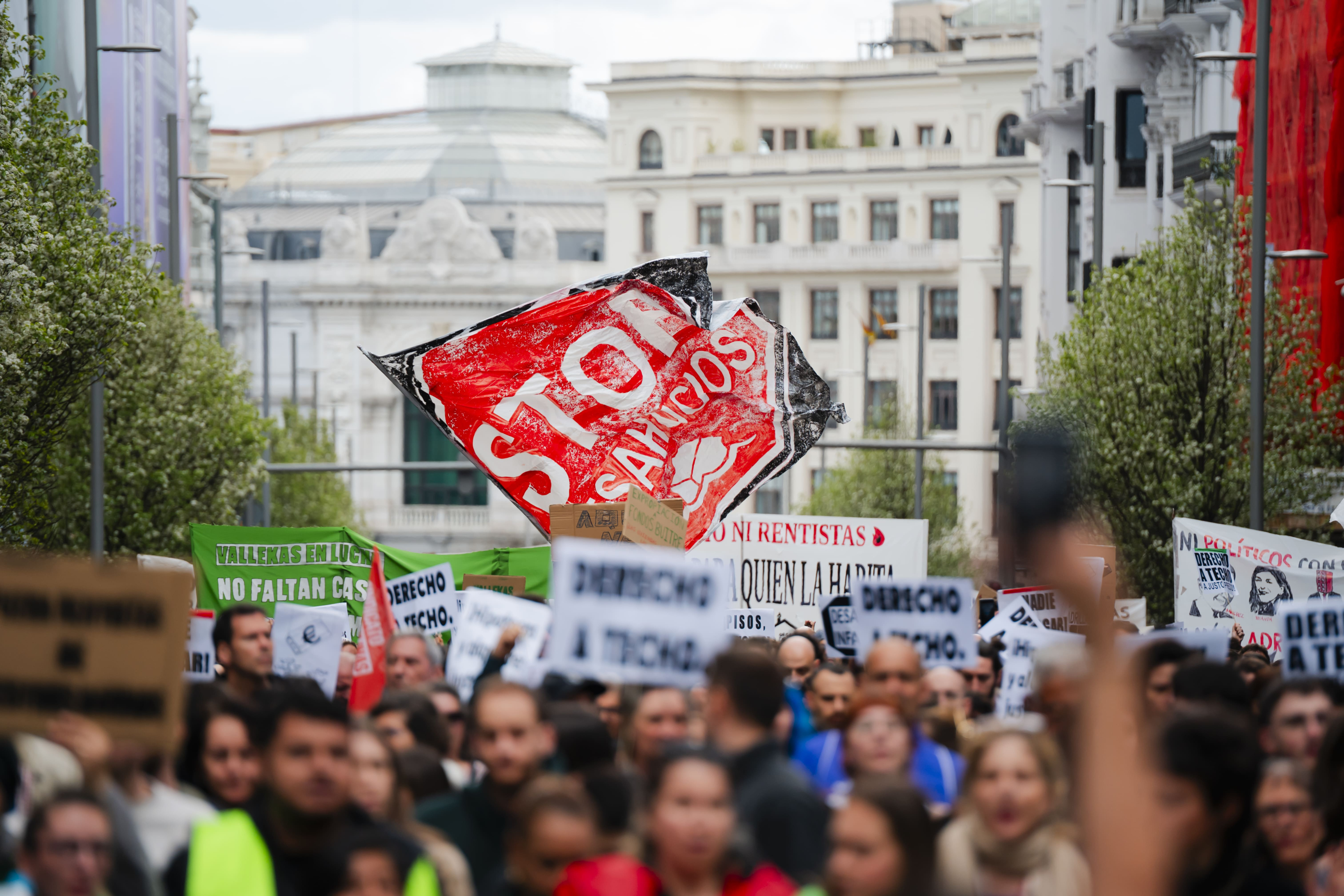 El fin de la moratoria amenaza con desahucios masivos de familias ...